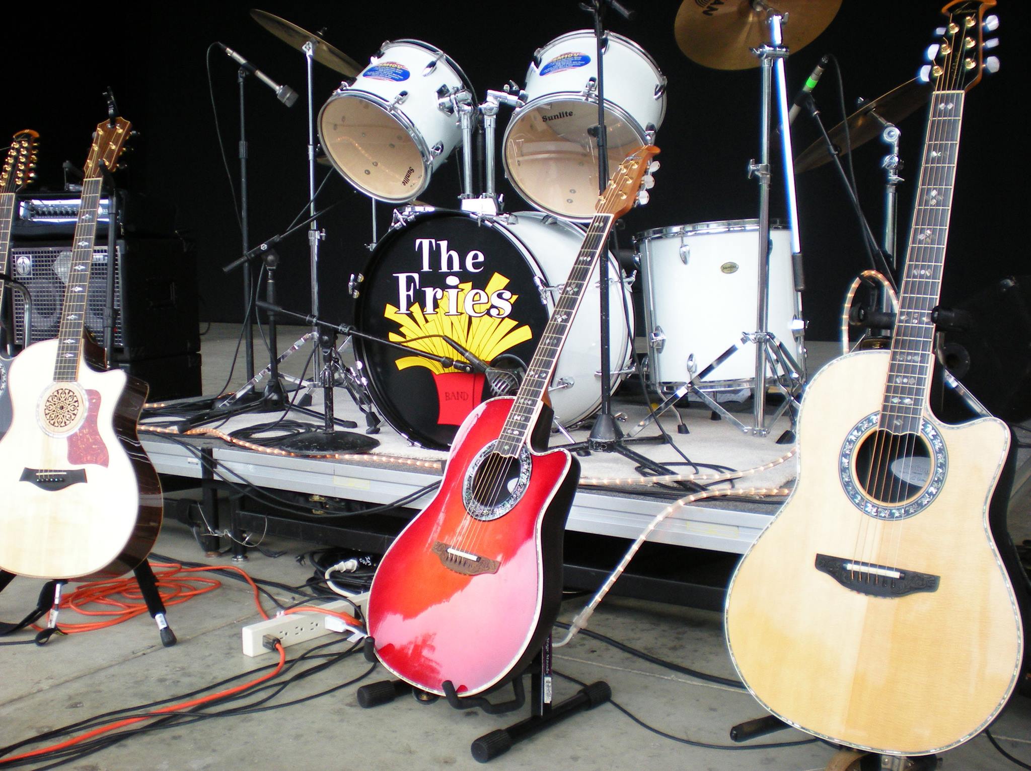 The Fries Band - Class Acts Entertainment