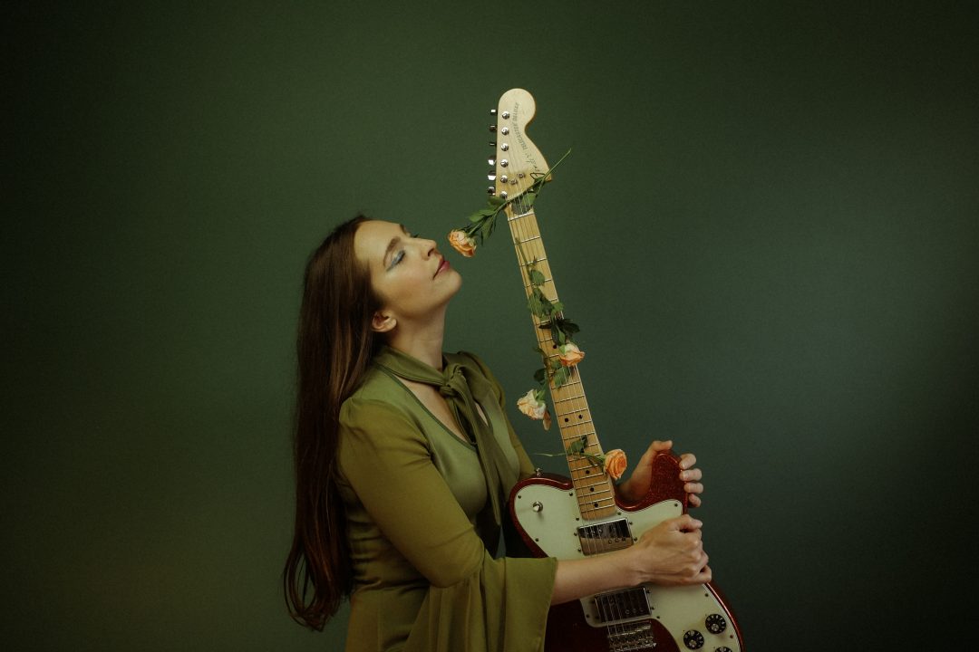 Angela Perley - Class Acts Entertainment